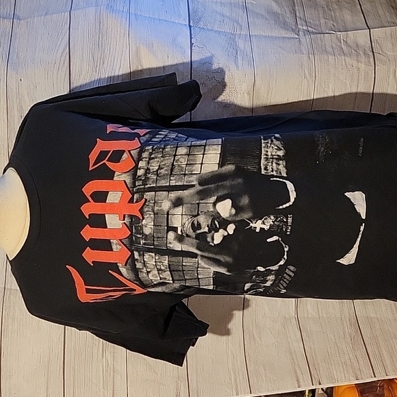 2Pac | Tops | Tupac Womens L Double Middle Finger Black Shortsleeve ...